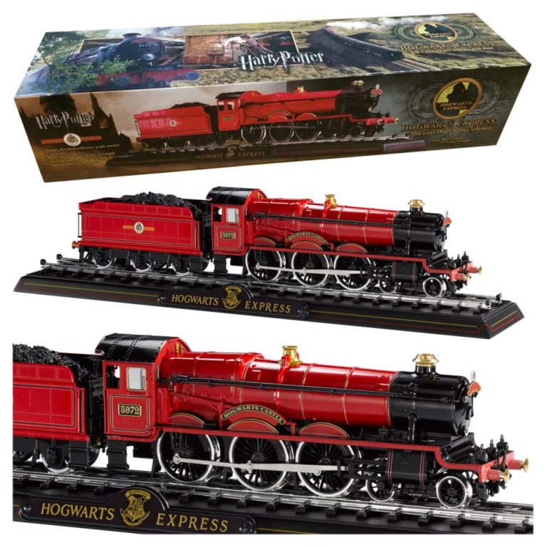 Harry Potter Hogwarts Express Die Cast Train Model and Base- Kraken